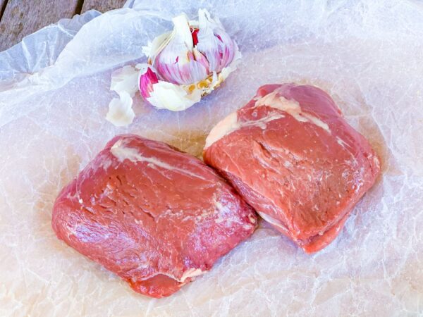 Lamsrump en risotto met groene asperges en daslook - Vinissima