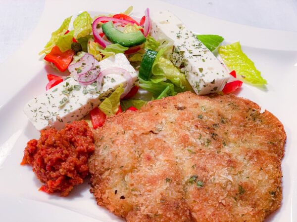 Schnitty Night – Australische lamsschnitzel Griekse stijl met Griekse ...